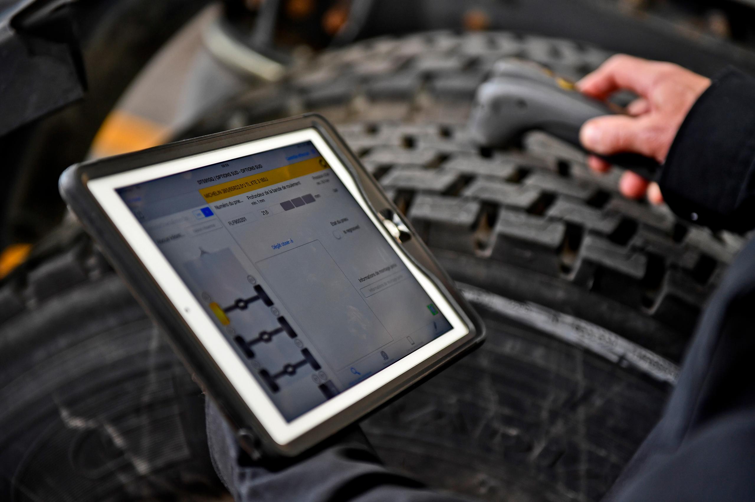 Pneus et entretien de vos flottes auto, poids lourd, génie civil